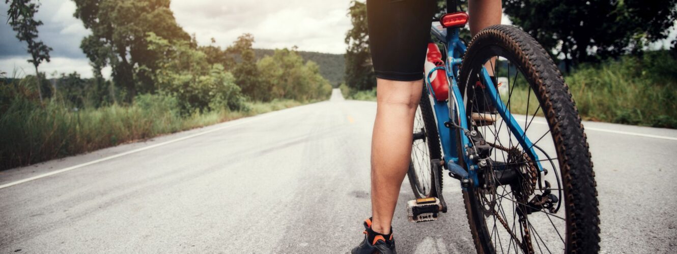 Wyprzedzanie rowerzysty – jaką należy zachować odległość? Mamy w tym ...