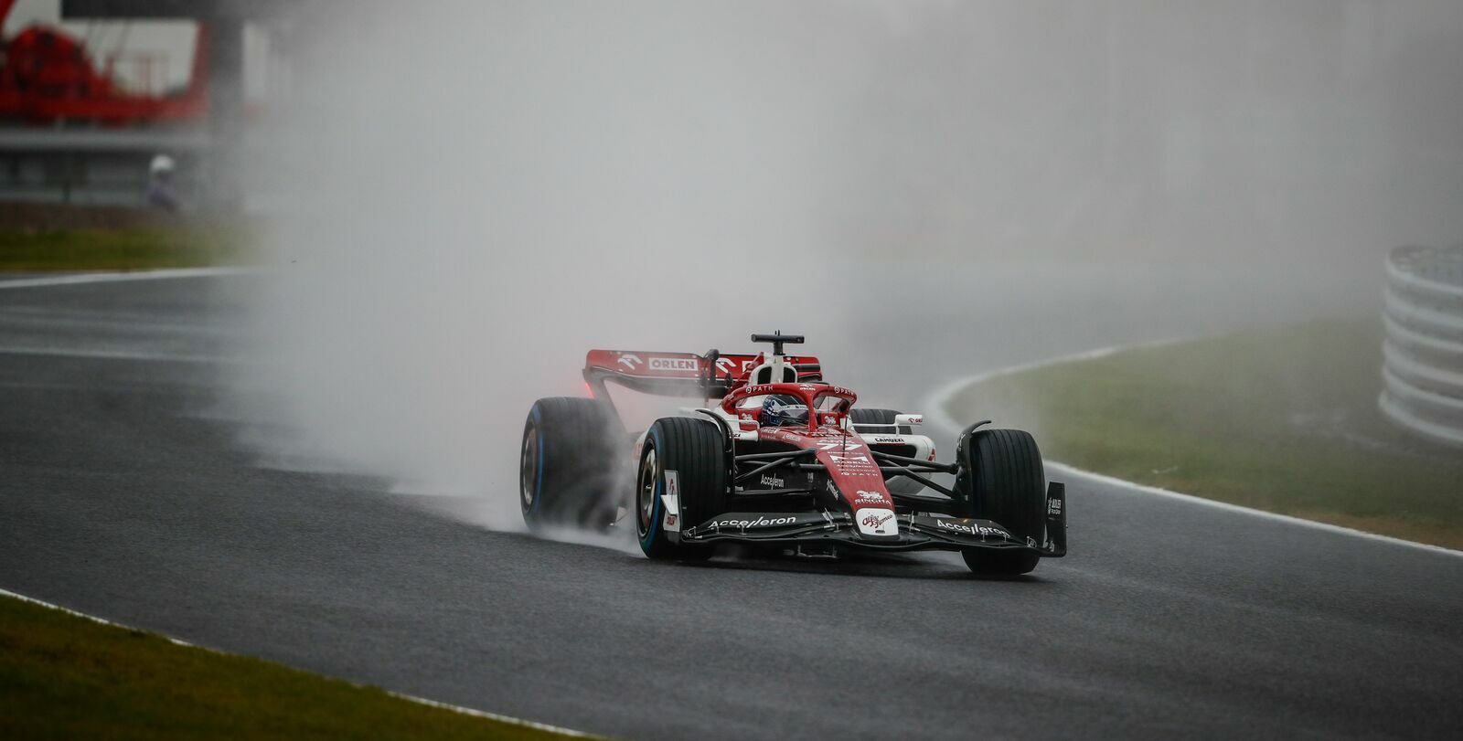 Verstappen wygrywa w Japonii i zostaje mistrzem świata. Szalone grand ...