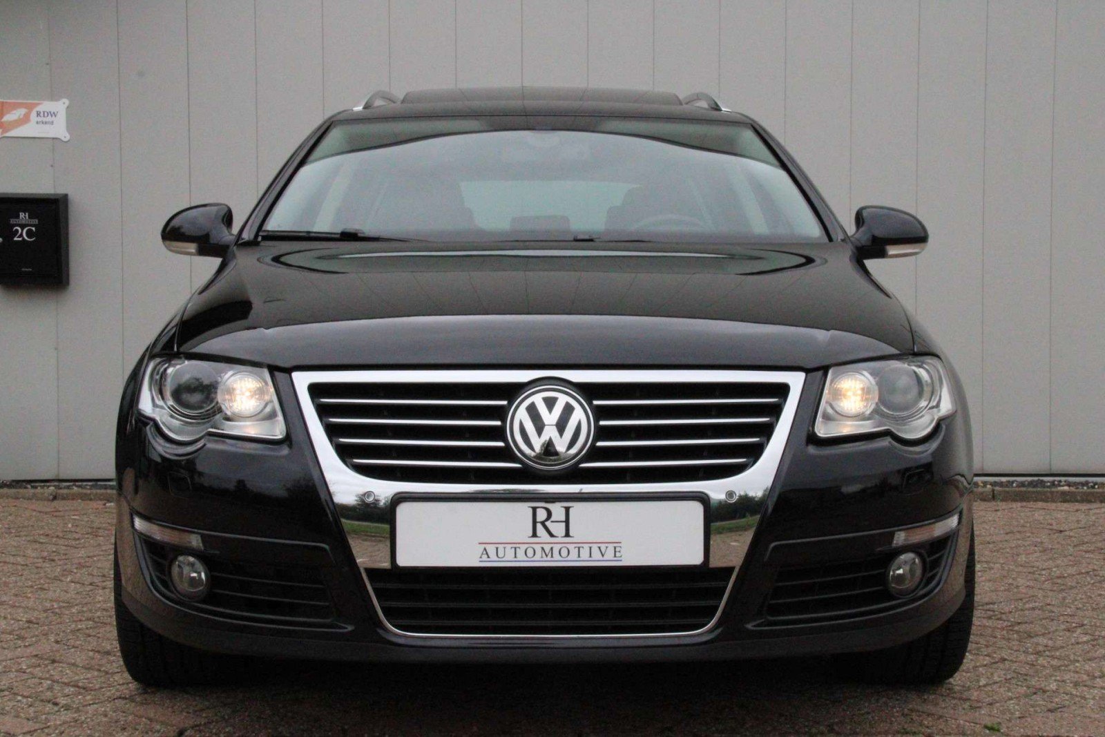 Używany Volkswagen Passat 3.2 VR6 od 1. właściciela na sprzedaż. Ma ...
