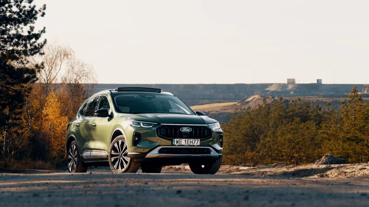 Zrzucaj garniak, jedziemy w Bieszczady - test Forda Kuga Active X FHEV ...