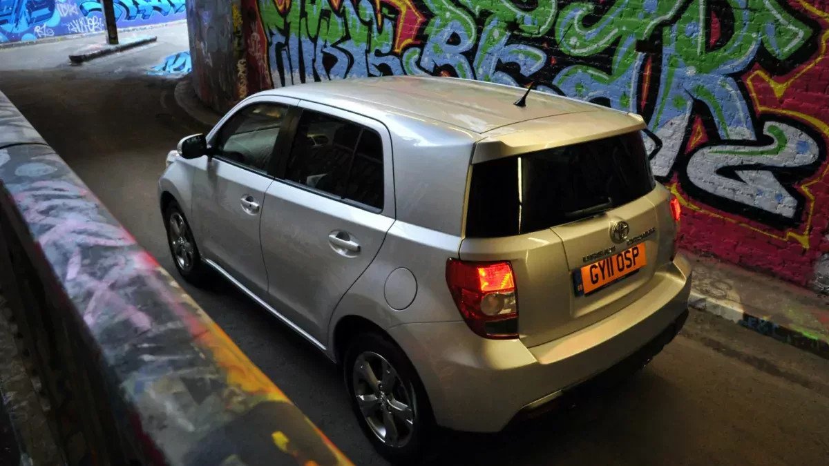 Rodzinna Toyota za 20 tysięcy. Ten crossover miał swoich fanów.