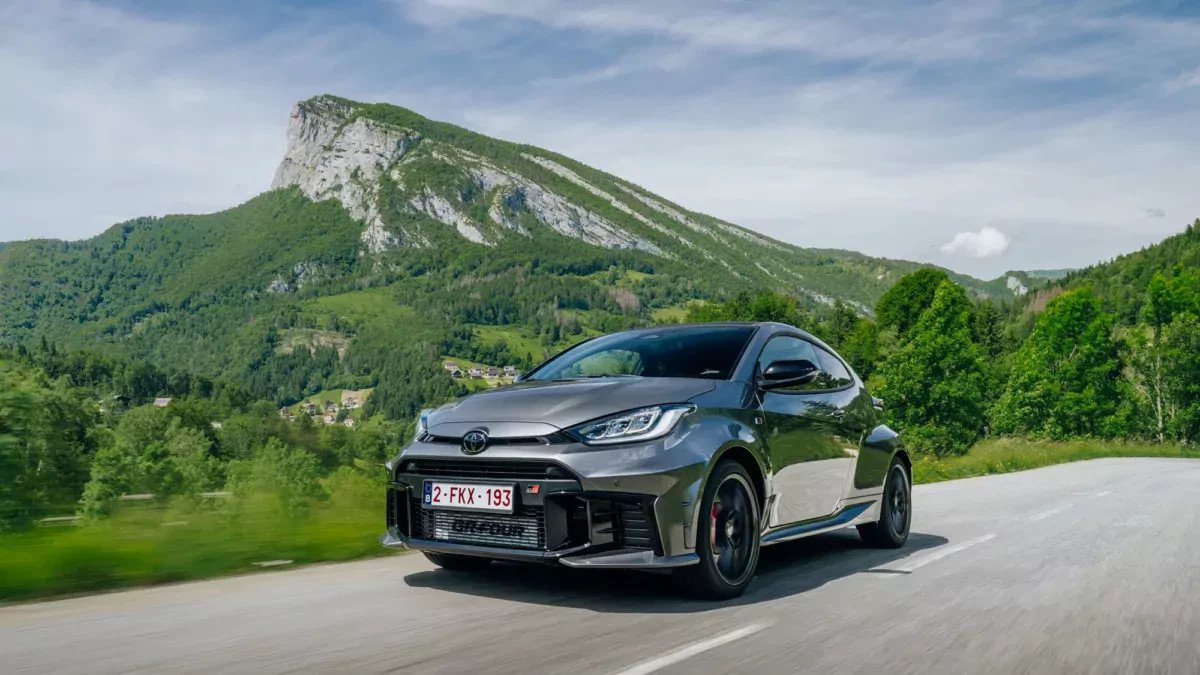 UE zmusi Toyotę do zmniejszenia mocy GR Yarisów 2025. W Polsce od ręki ...