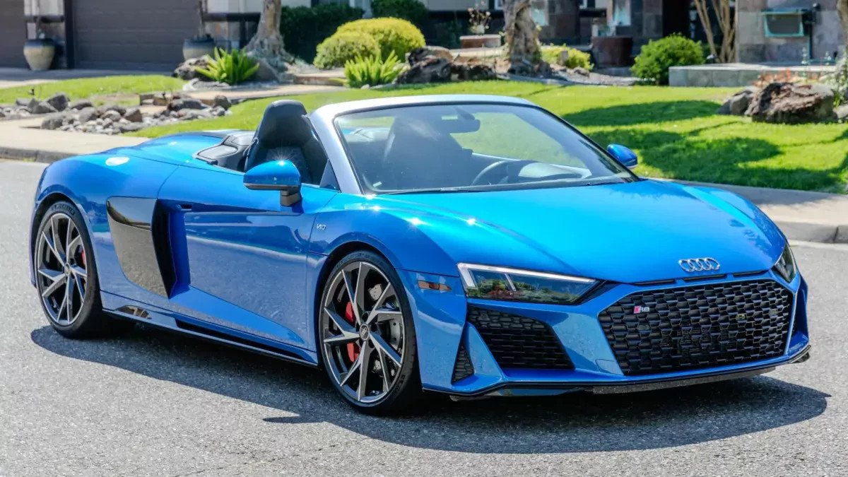 3-letnie Audi R8 V10 Performance z przebiegiem 15 tys. kilometrów. Cena jest zaskakująco niska